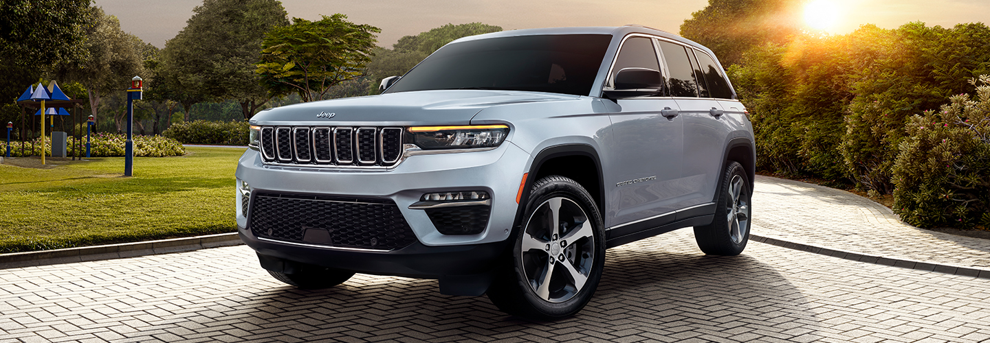 Discover Jeep Grand Cherokee Offers & Deals | Jeep UAE