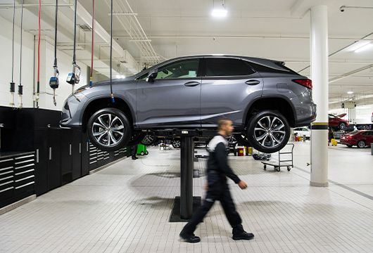 Different Car Service Types & What They Include | Lexus UAE