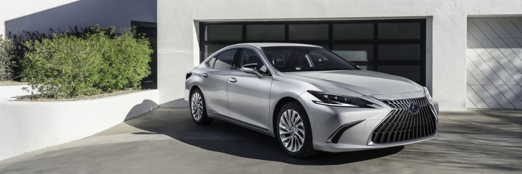 Best Fuel Efficient Lexus Cars in the UAE | Lexus UAE