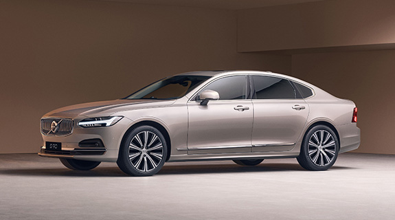 Volvo Offers - New Cars, Used Cars & Services Offers | Volvo UAE