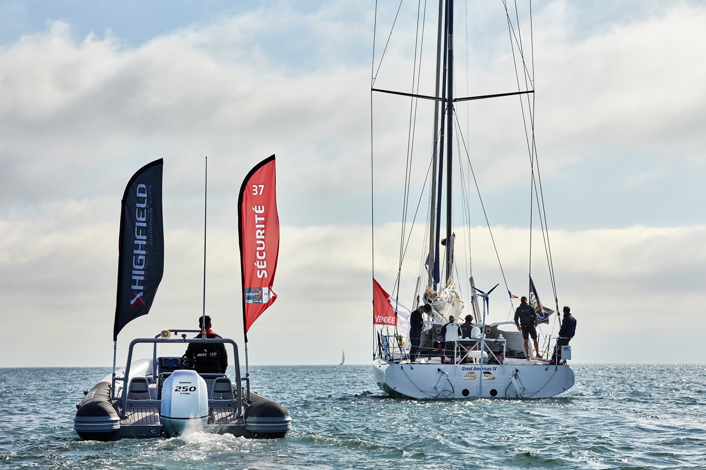 Discover the Honda Marine BF250 Engine Online | Honda Oman